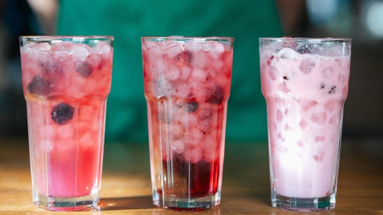 Starbucks' New Limited Menu Includes A 'Midnight Drink' And Valentine's ...