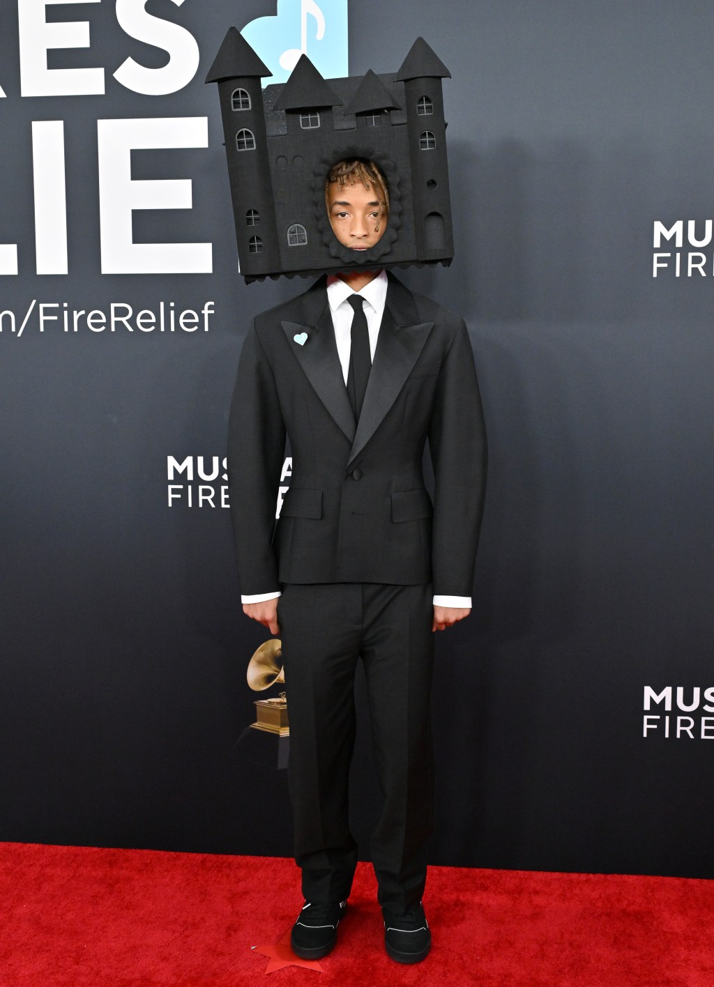 Jaden Smith channels ‘Minecraft character’ with $4,615 castle headpiece at Grammys 2025