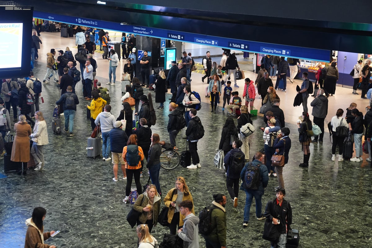 Network Rail tells staff to stop saying passenger in bid to 'speak ...