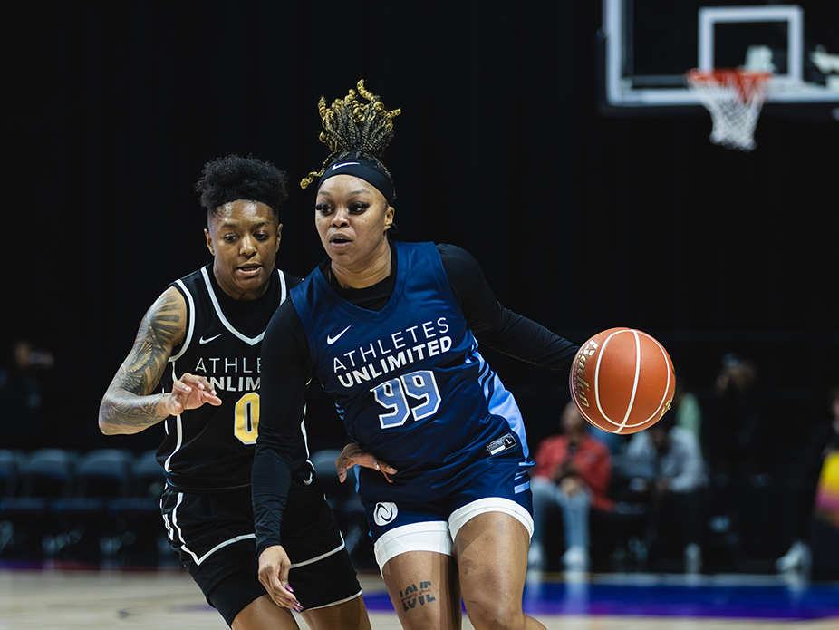 Odyssey Sims Re-Signs with Los Angeles Sparks