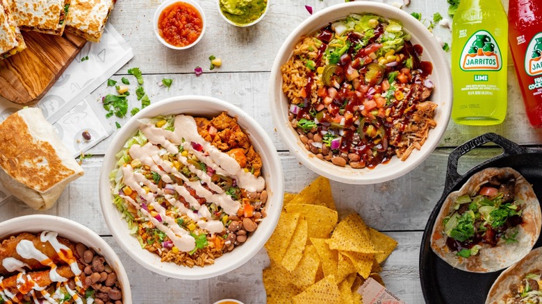 The Tex-Mex Fast Food Chain We'll Probably See A Lot More Of In 2025