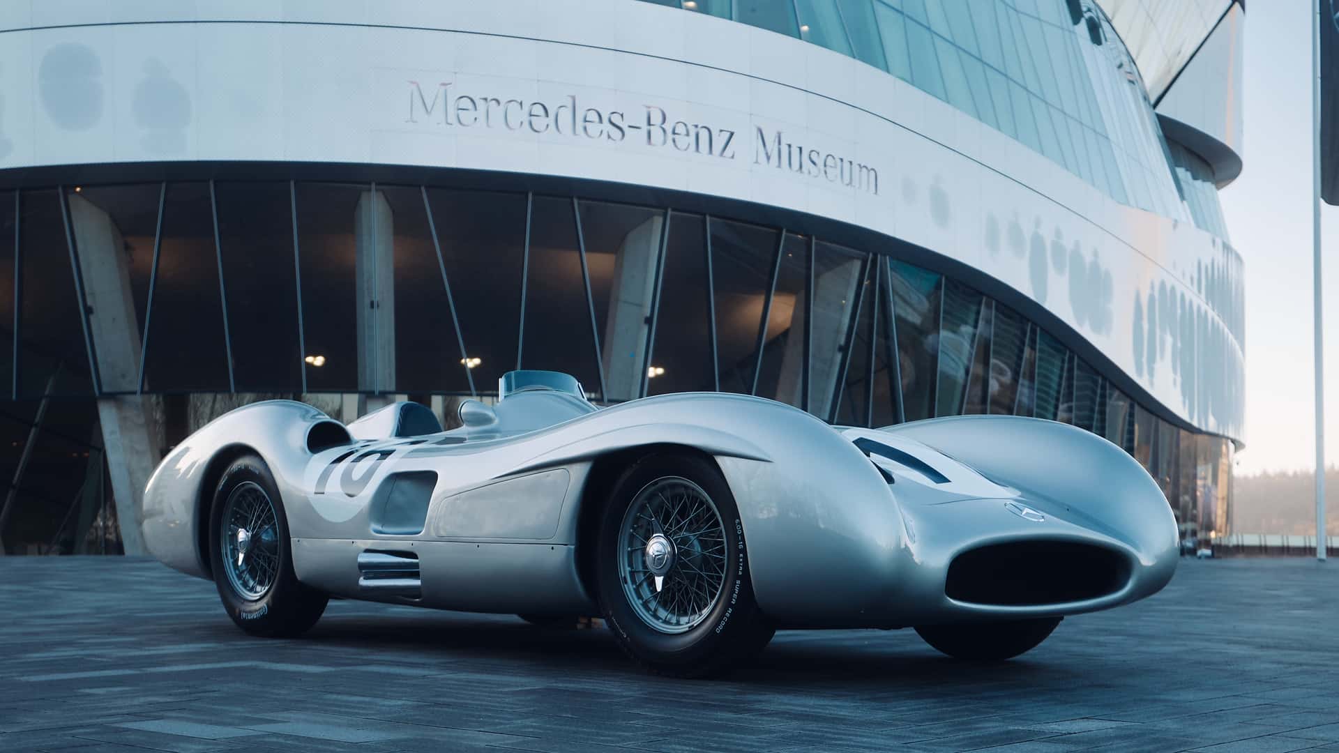 This Mercedes Racer Is the Second-Most Expensive Car to Ever Sell at ...