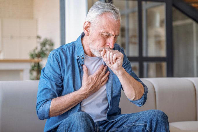 10 Warning Signs of Mold Toxicity, According to an Air Quality Expert