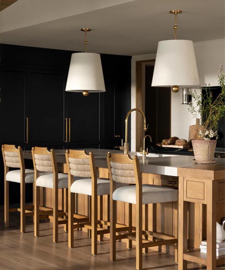 I always thought this color combination felt too coastal – but this ...