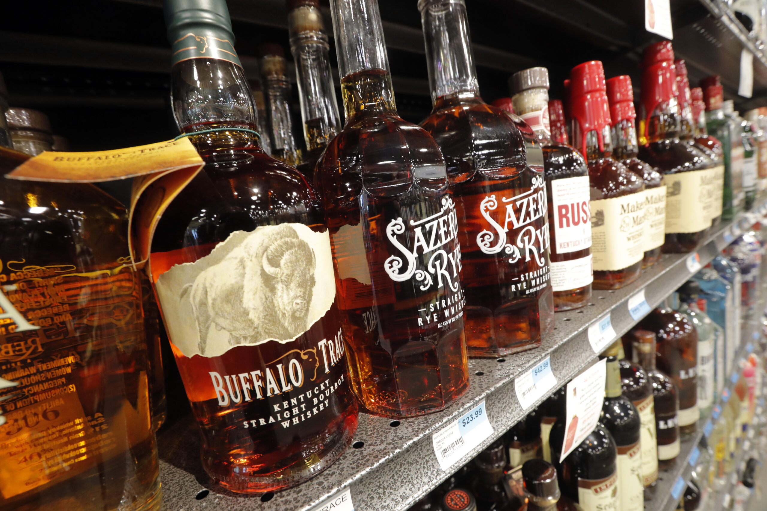 Canada to ‘Indefinitely Stop’ Purchasing American Alcohol in Response ...