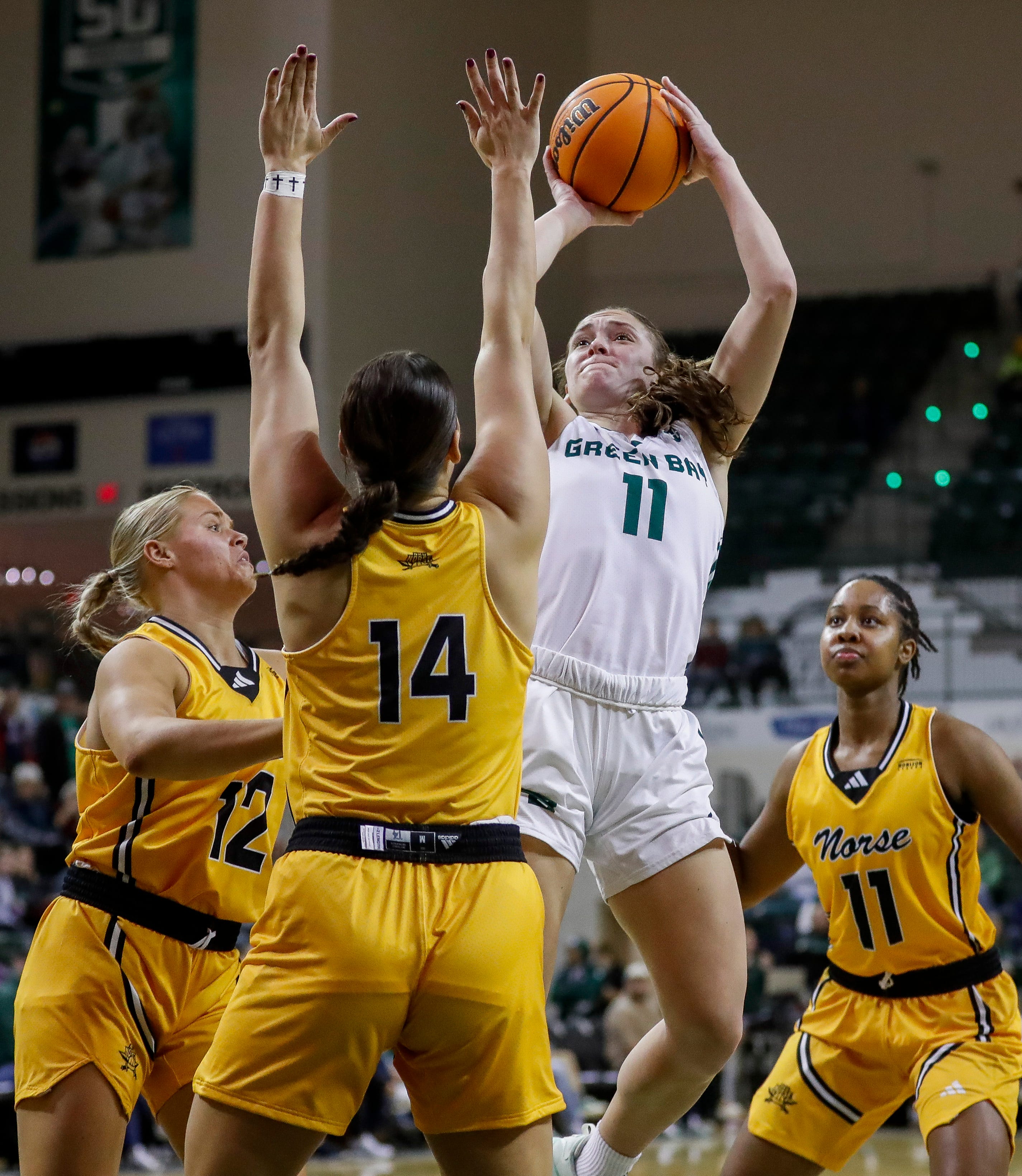 UWGB women's basketball plays for the regular-season Horizon League ...