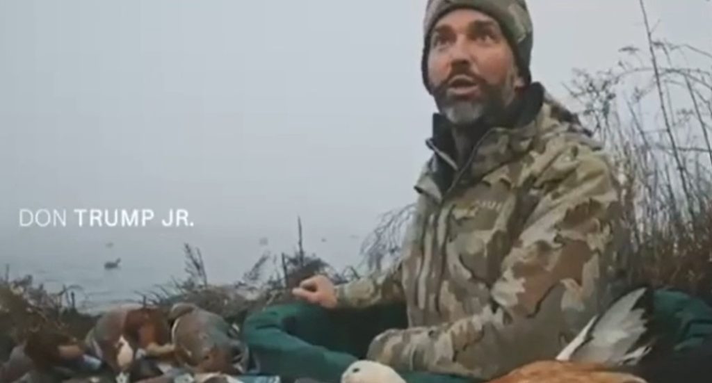 La denuncia di Avs: Donald Trump Jr ha sparato a specie protette nella ...