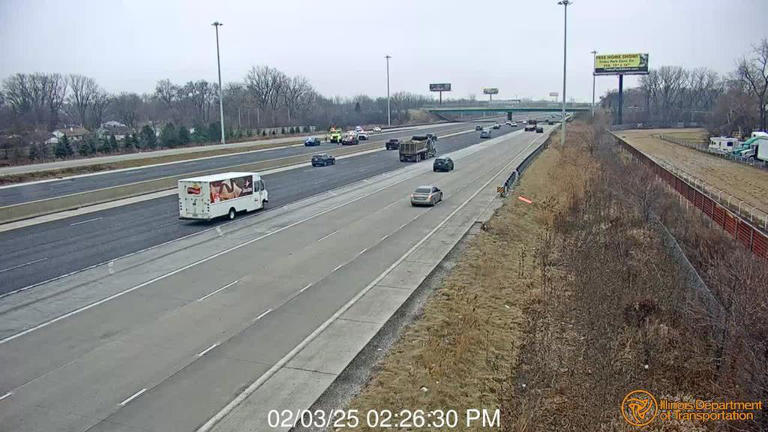 Crash kills 2, partially shuts down I-57 in Chicago's south suburbs Crash kills 2, partially shuts down I-57 in Chicago's south suburbs