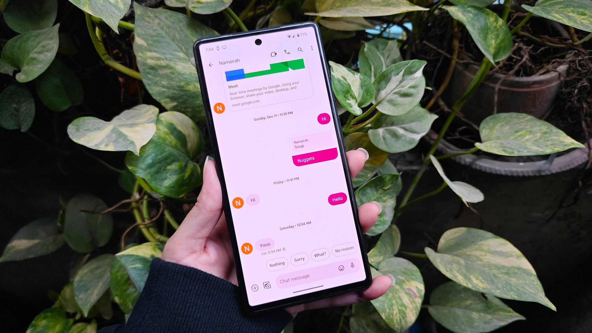Latest Google Messages beta brings its Expressive redesign to more users Latest Google Messages beta brings its Expressive redesign to more users