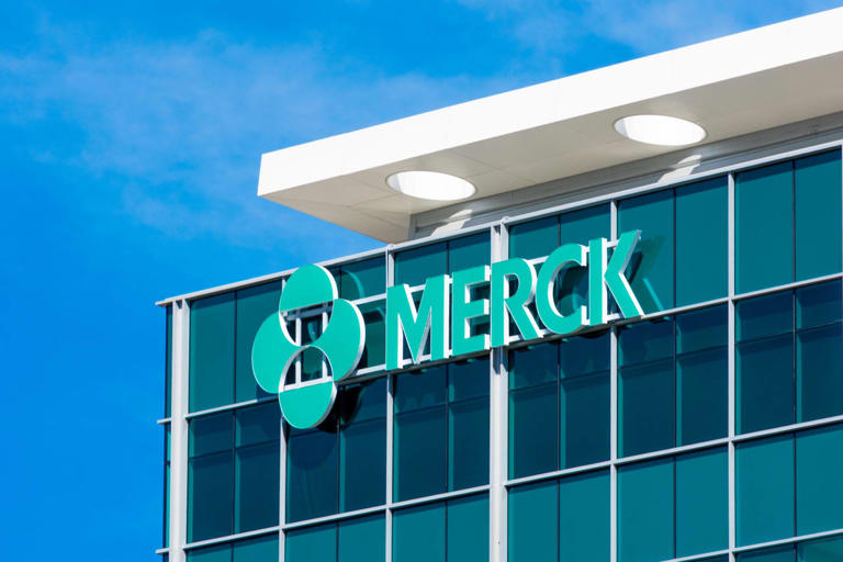 Merck Stock Tumbles on Weak Guidance, Bad News in China for Gardasil Sales