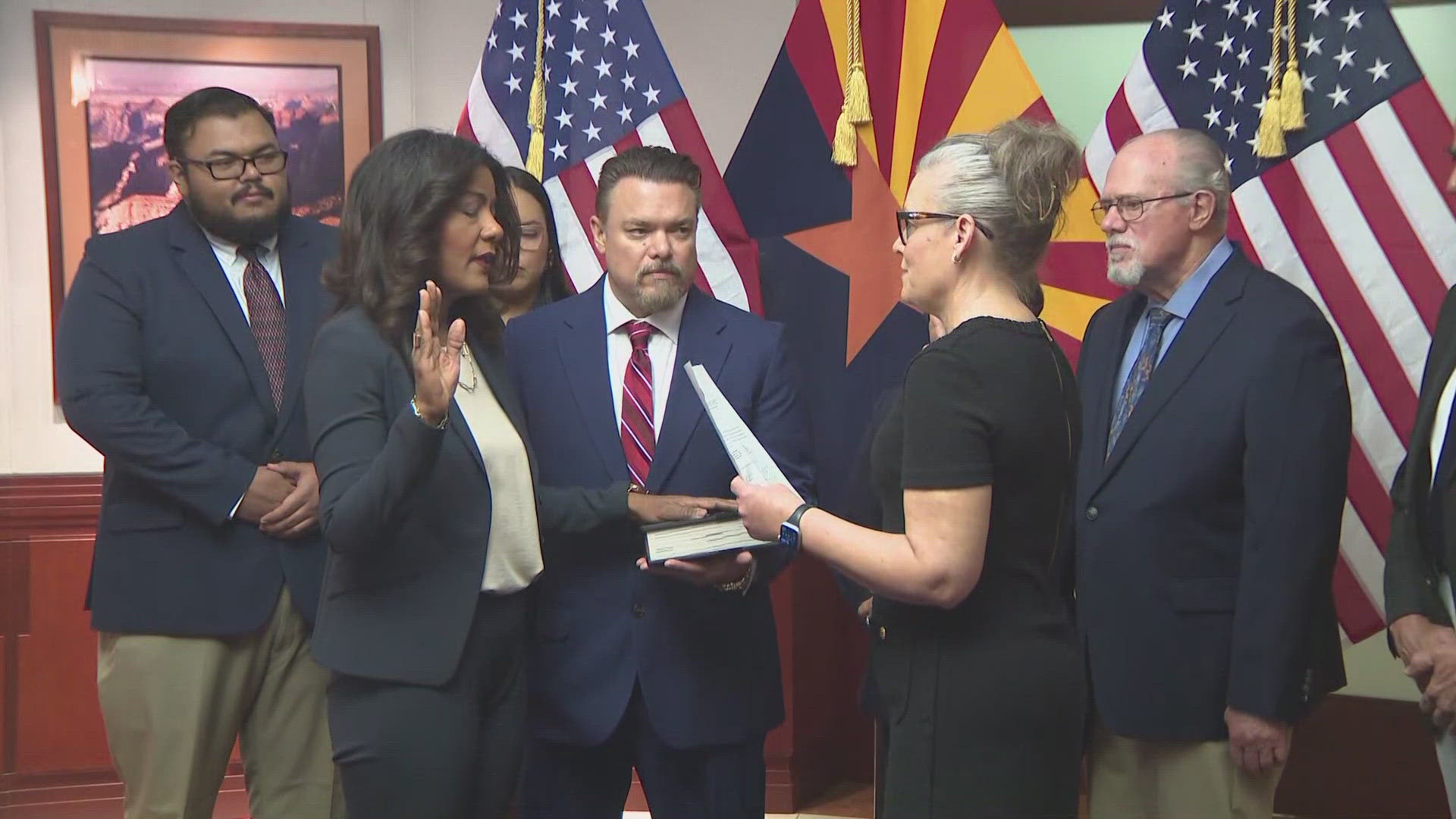 Judge Maria Elena Cruz sworn into Arizona Supreme Court