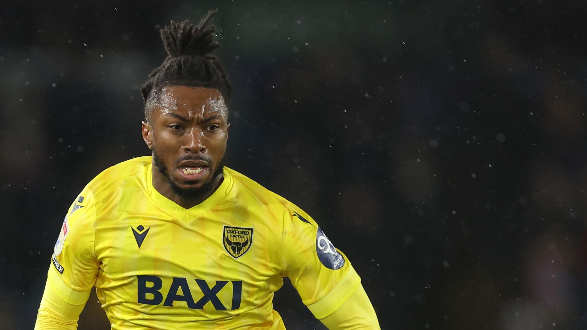 Stevenage sign winger Edwards from Oxford