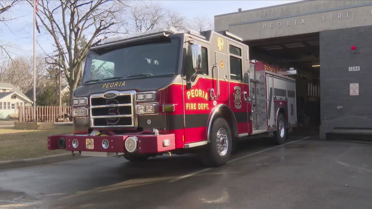 Out with the old, in with two new fire engines for Peoria Fire Department