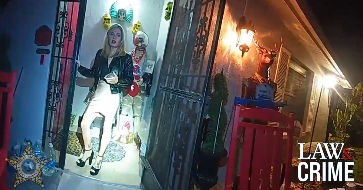 'He wouldn’t let me in': Video shows woman hurling 'first date' brick ...