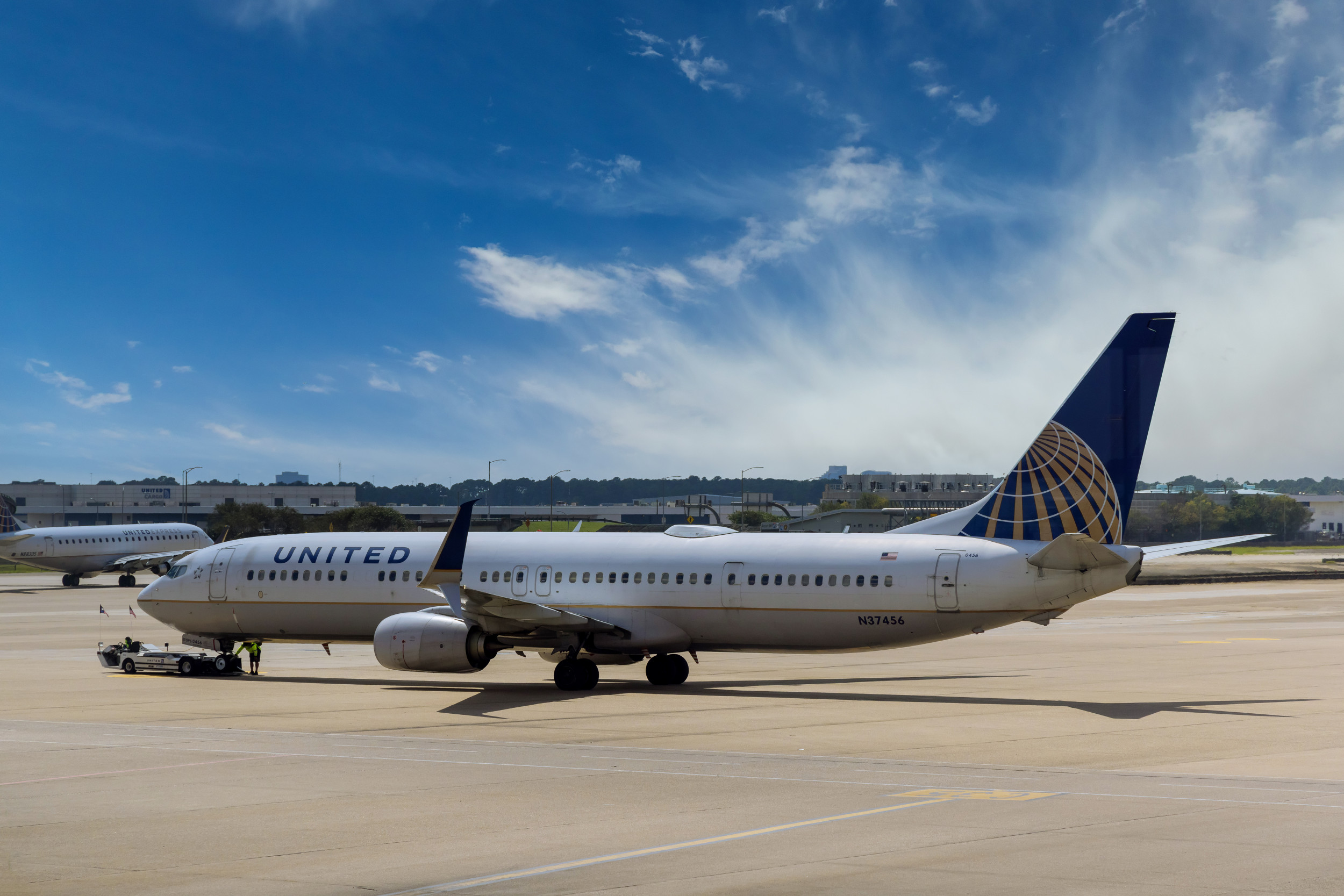 United Airlines Passengers Film Moment Plane Evacuated After Fire Spotted