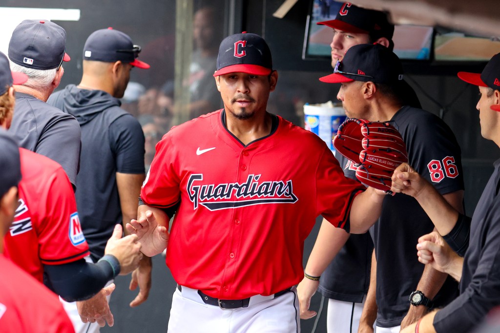 Yankees sign ex-Met Carlos Carrasco to add more pitching depth