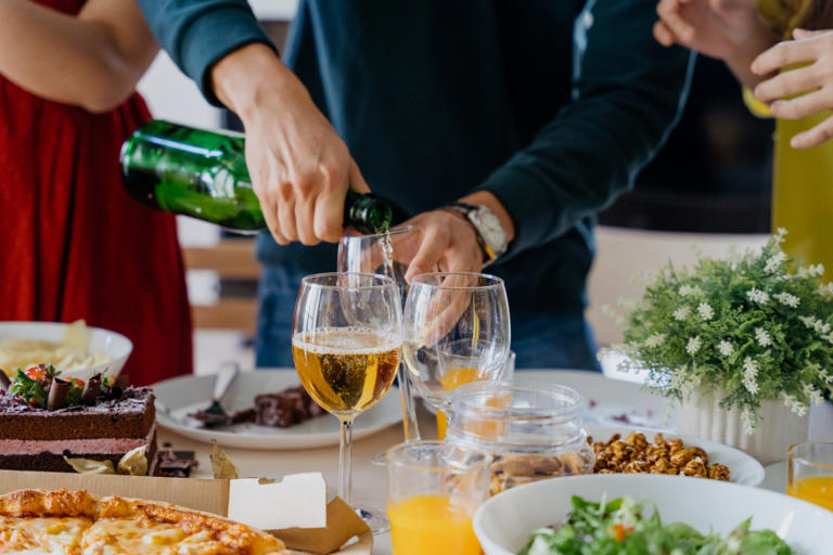 Welcome Home! 35+ Housewarming Party Ideas To Celebrate Your New Digs