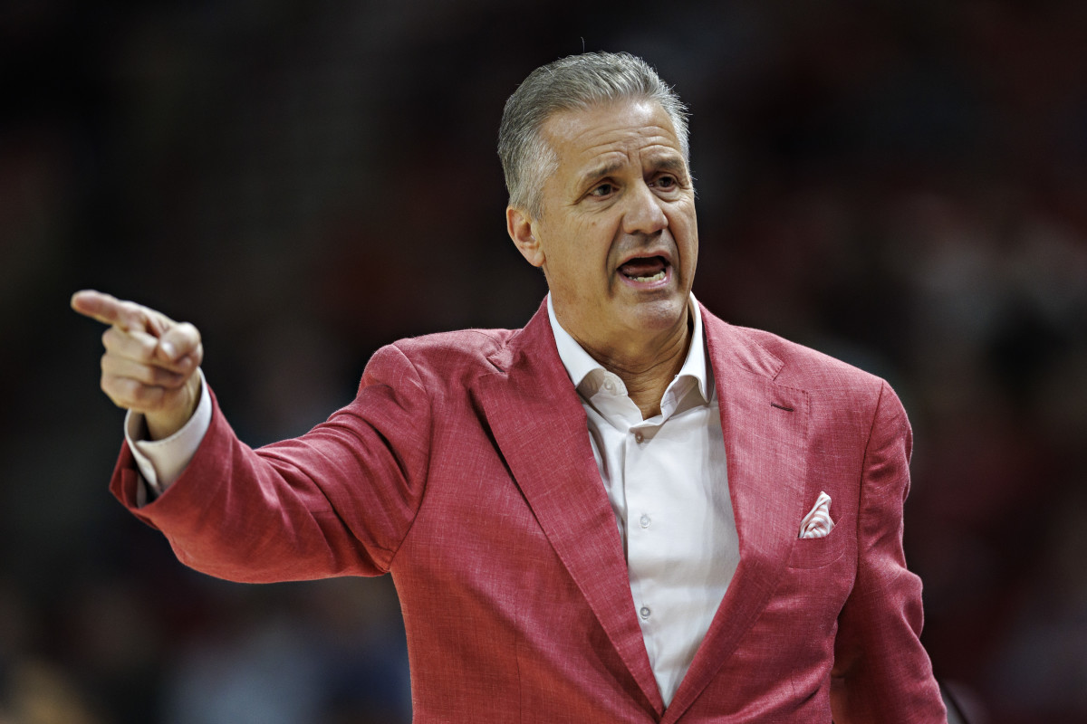 Rival SEC Coach Calls Out Arkansas' John Calipari