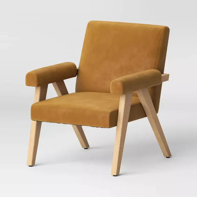 Alexandra Daddario's retro accent chair brings '70s-inspired charm to a ...