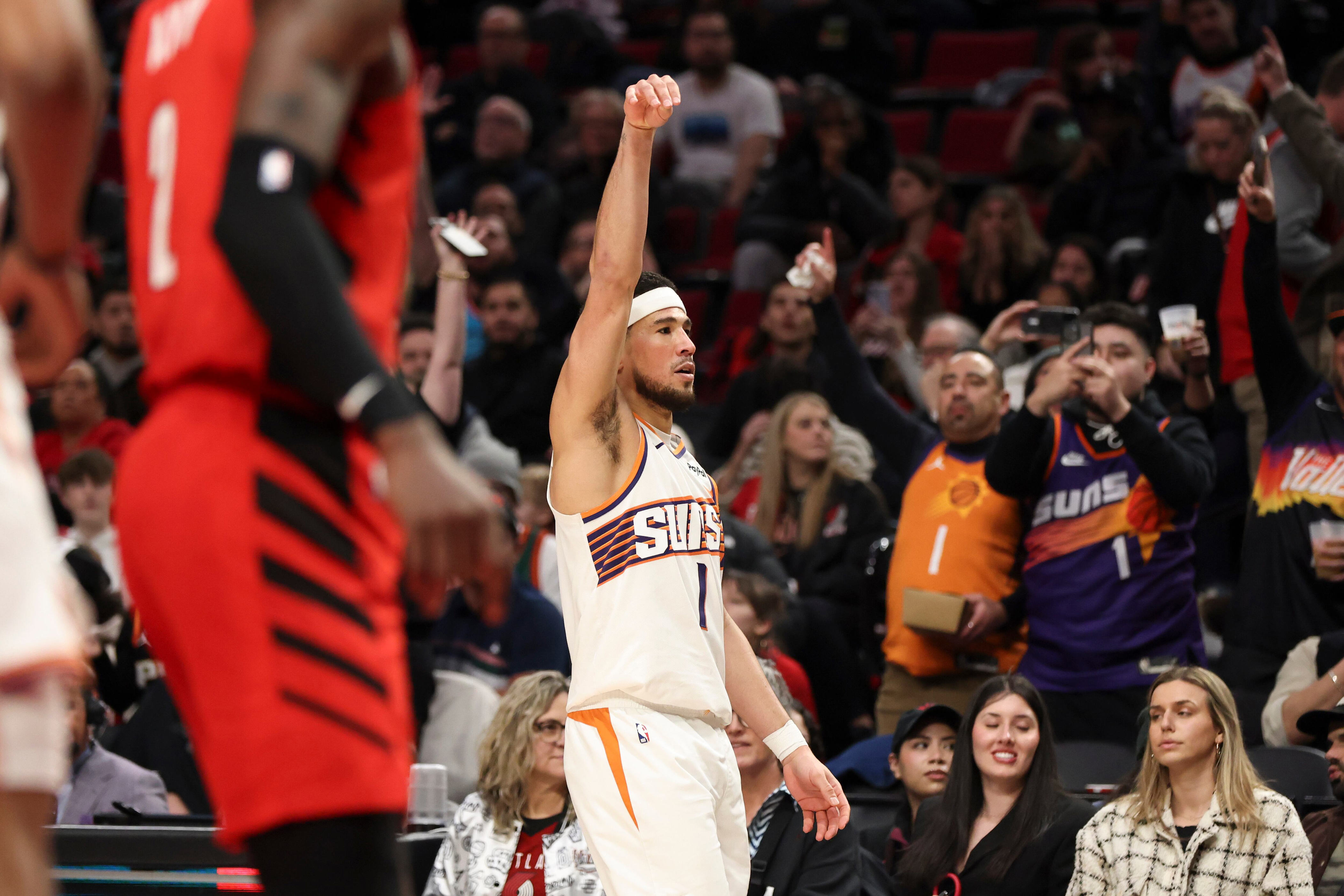 Devin Booker makes history, becomes Suns’ top scorer of all time