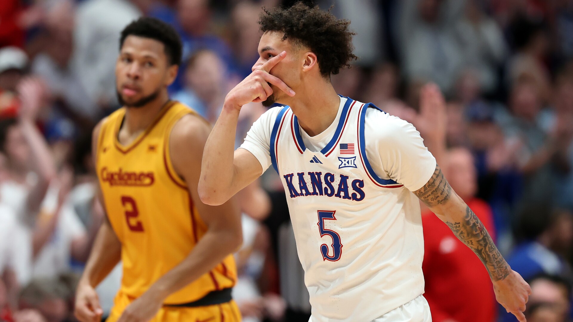 Zeke Mayo scores 17 points, No. 16 Kansas ramps up the defense and ...