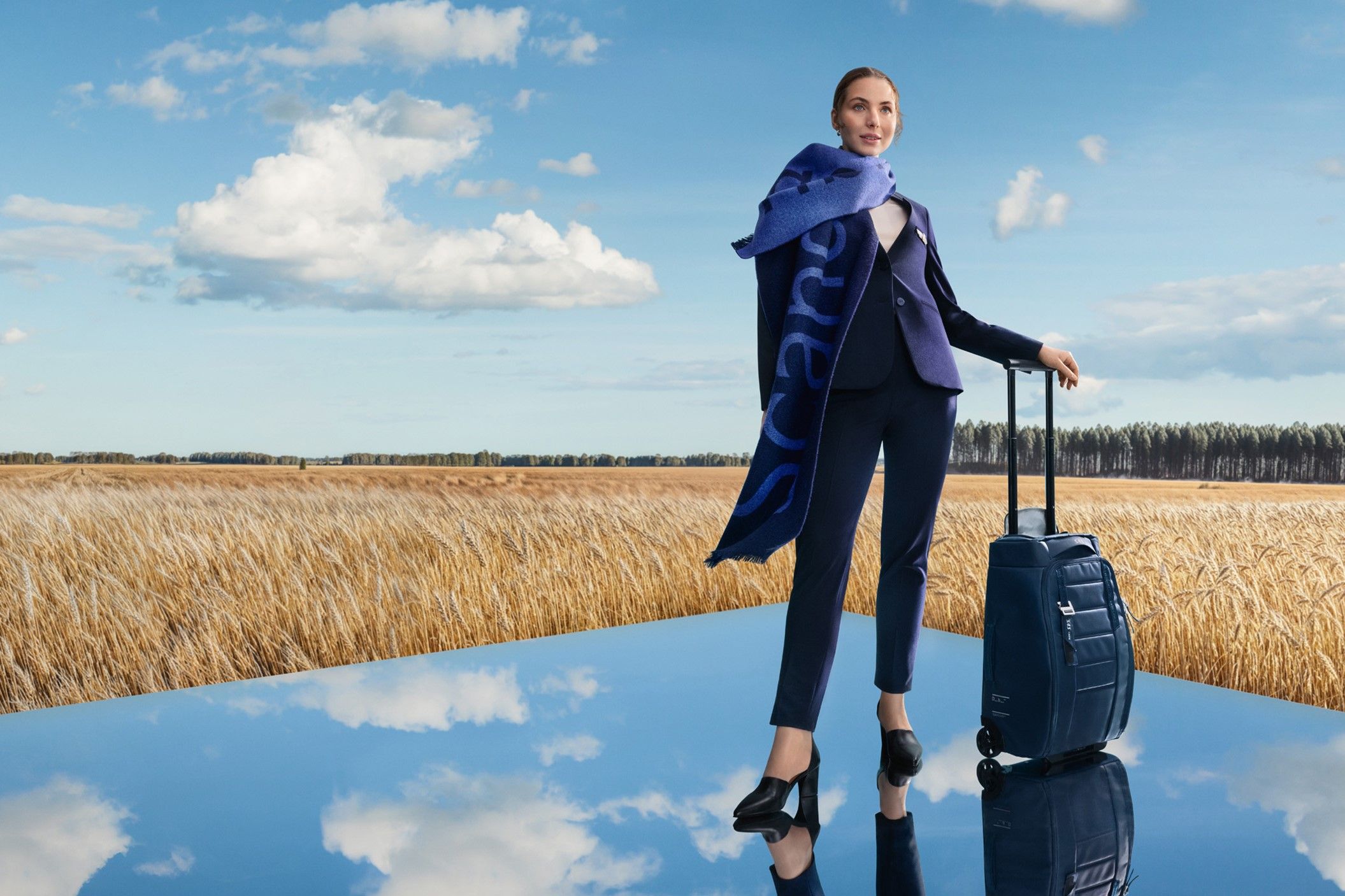 SAS Unveils Stylish New Crew Uniforms