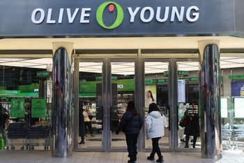 Olive Young prepares to open U.S. stores through new Los Angeles subsidiary