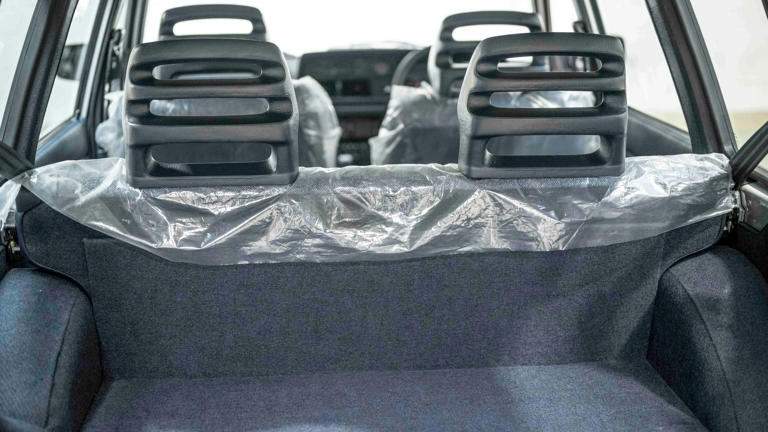 This might be the cleanest Volvo 240 estate left in existence, and it’s ...