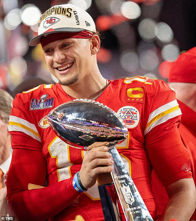 Patrick Mahomes speaks out on Chiefs' 'villain' reputation amid 'rigged ...