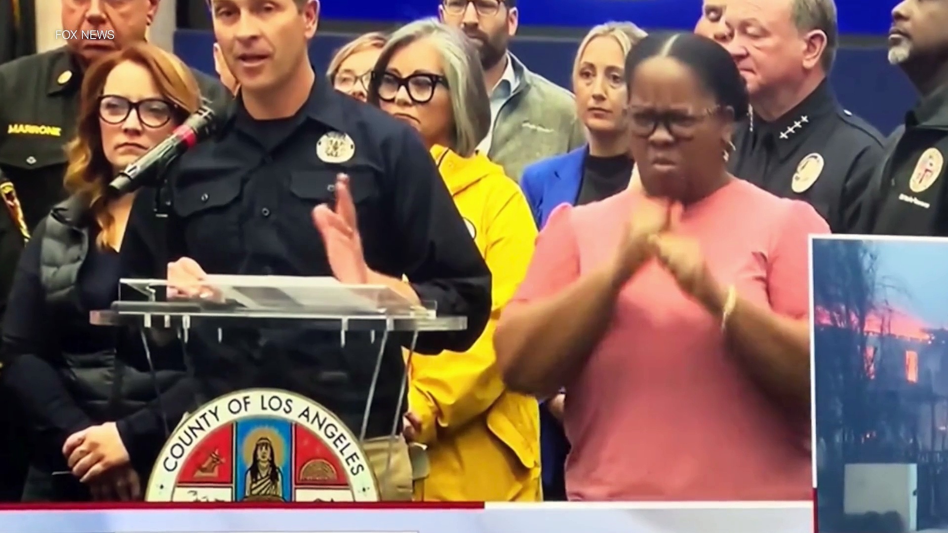 Public Divided As ASL Interpreters Take Over the Grammy Red Carpet in a ...