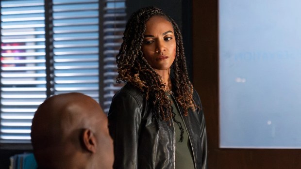 'The Rookie': Mekia Cox Says Nyla's Serial Killer Close Call 'Really ...