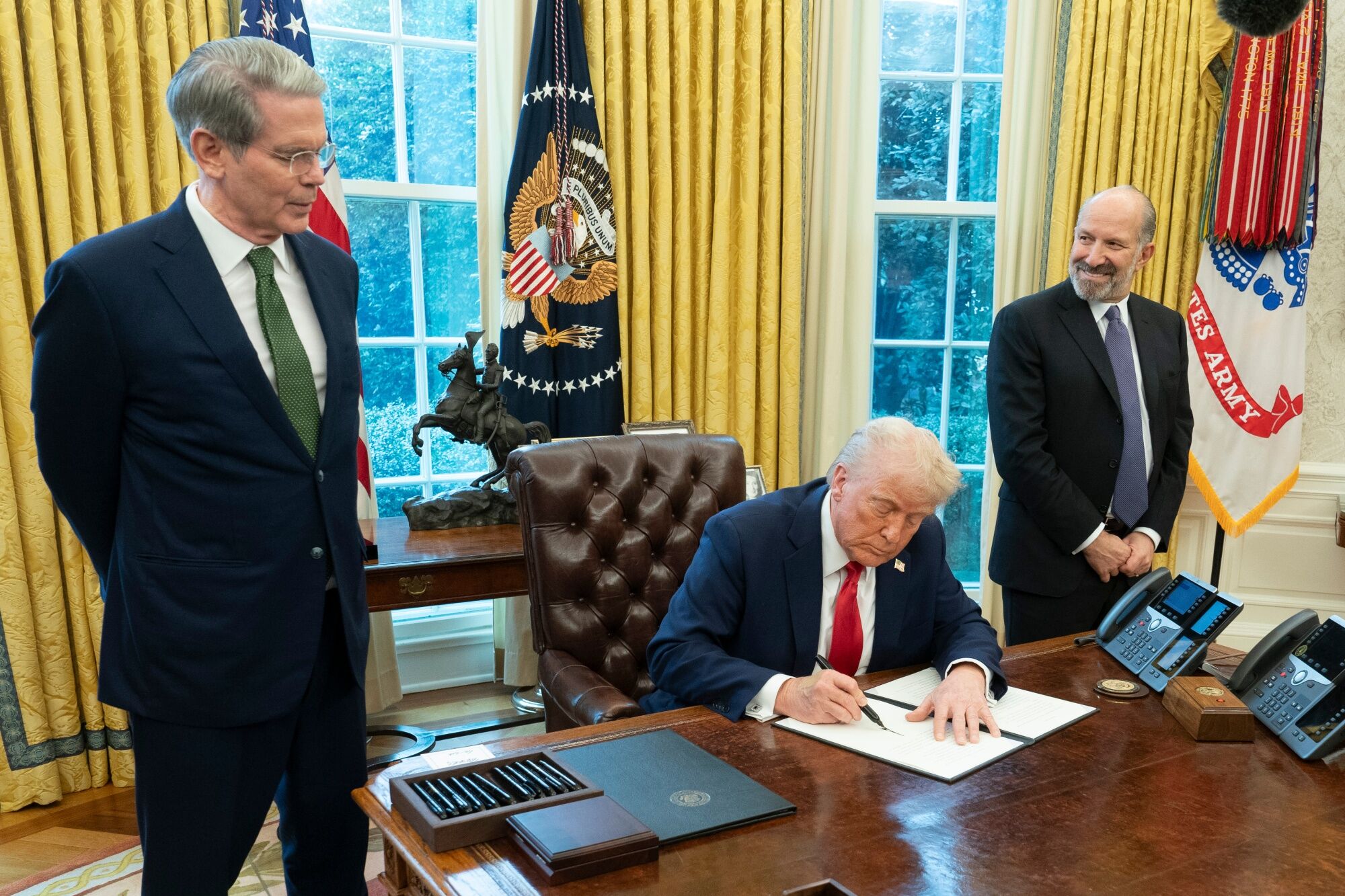 Trump Signs Executive Action to Create Sovereign Wealth Fund