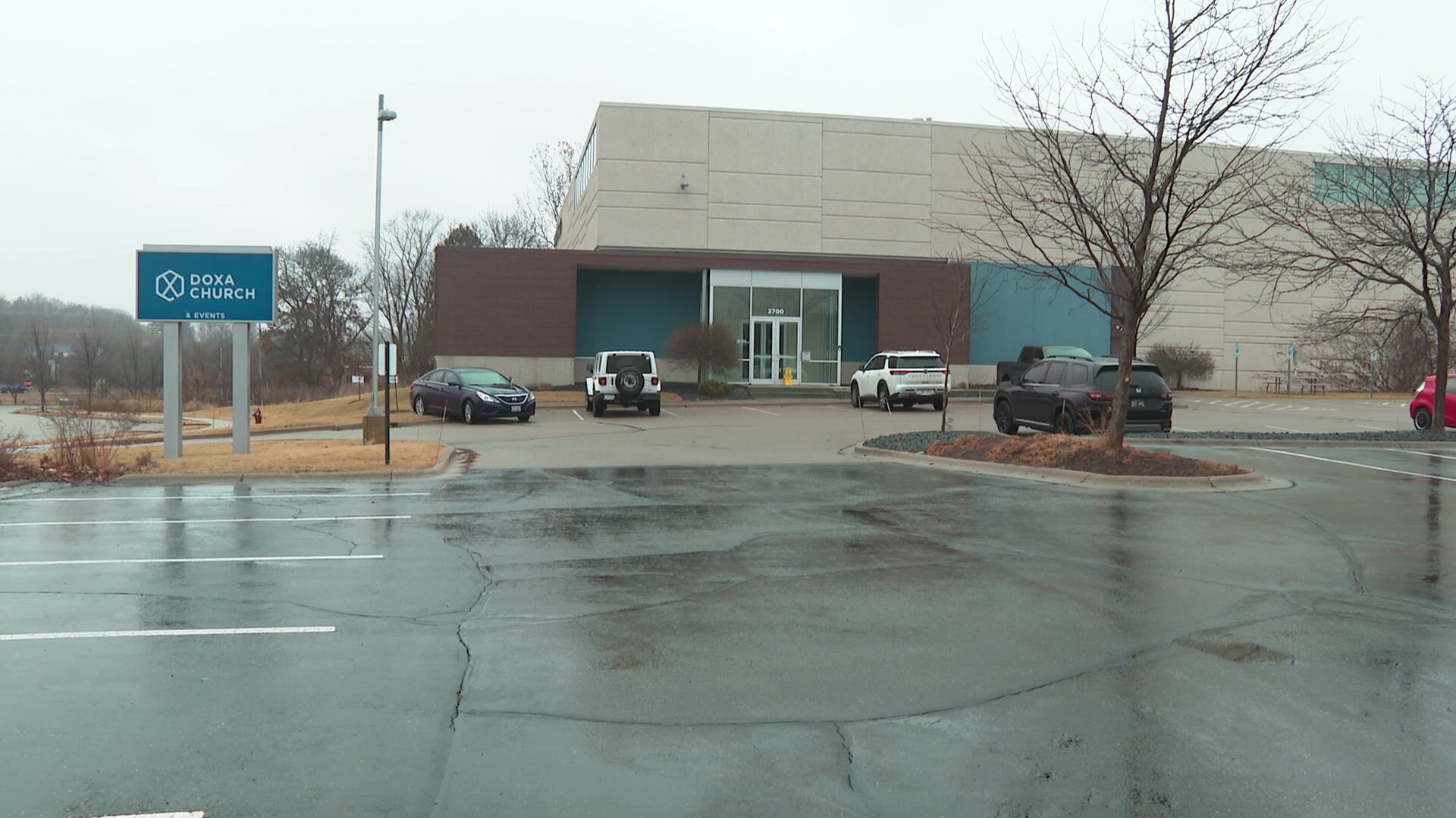 Fitchburg police thank community for fast action after car hits people ...