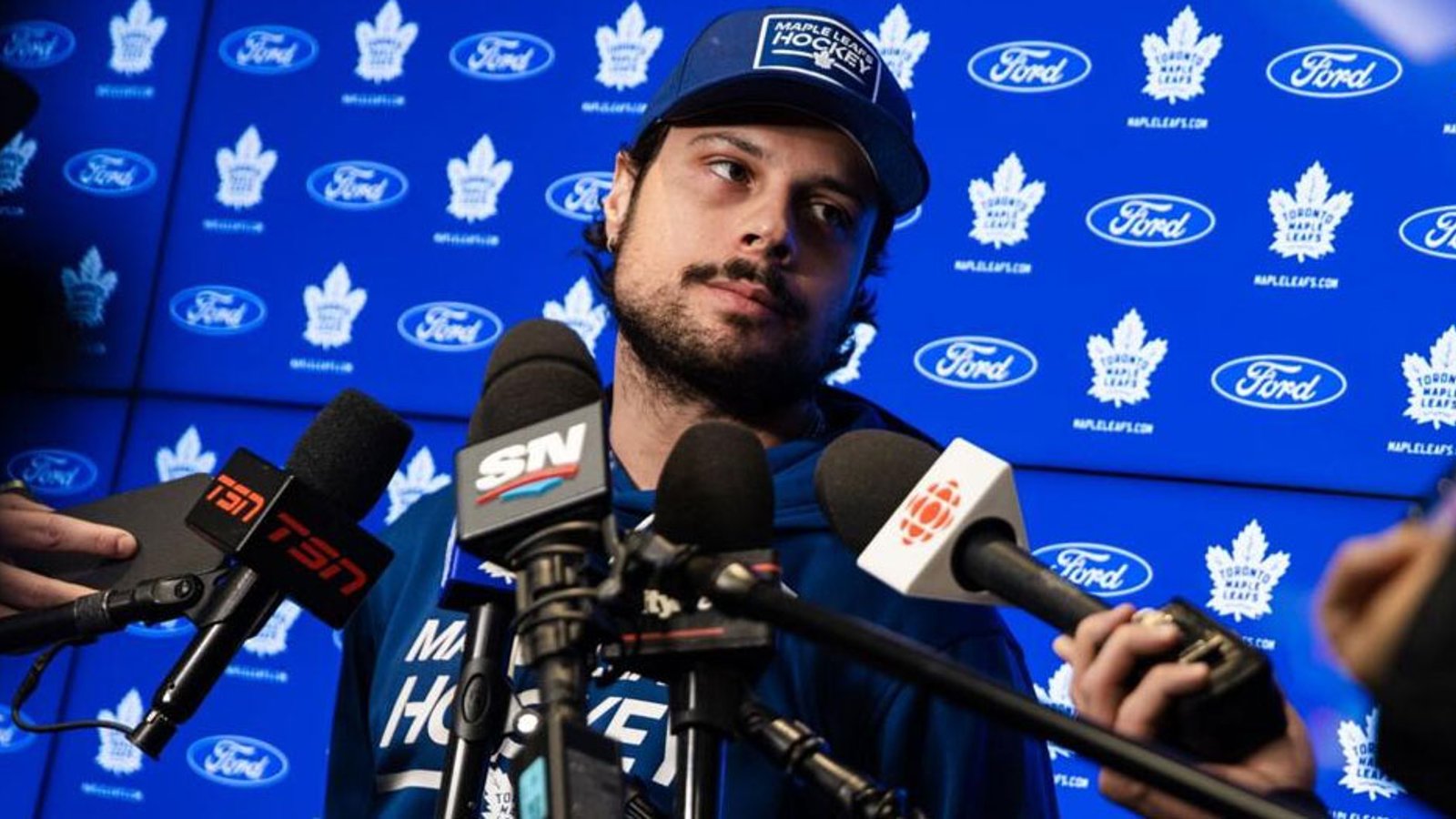 Auston Matthews reacts to Canadians booing the American National Anthem