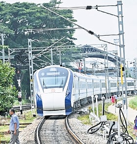1,652 km of new rail tracks in Karnataka since 2014: Railway Minister