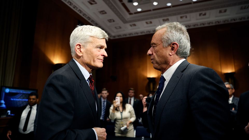 Bill Cassidy faces pressure campaign from both sides ahead of key vote ...