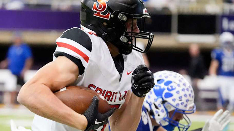 Who are the top unsigned Iowa high school football prospects?