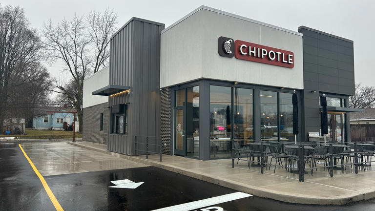 Chipotle opens new drive-thru location in northwest Indiana