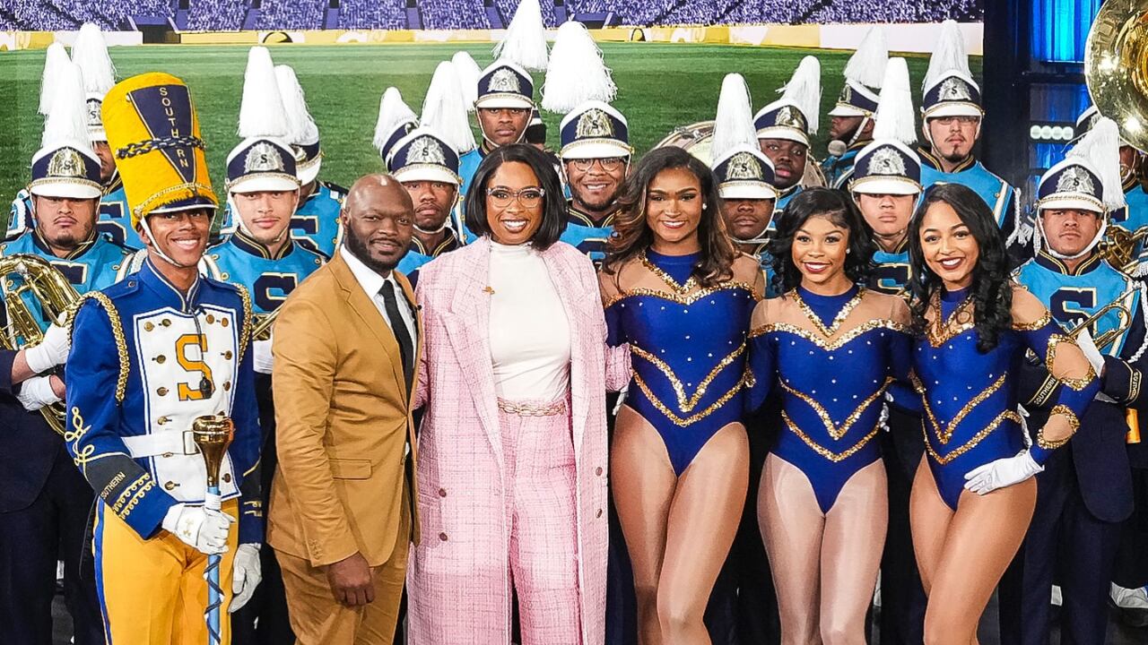 Human Jukebox makes Super Bowl announcement on ‘The Jennifer Hudson Show’