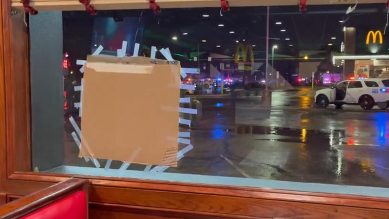 Philadelphia plane crash debris flies through diner window, hitting ...