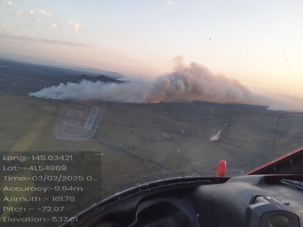 Dry lightning strikes spark bushfires in Tasmanian wilderness areas