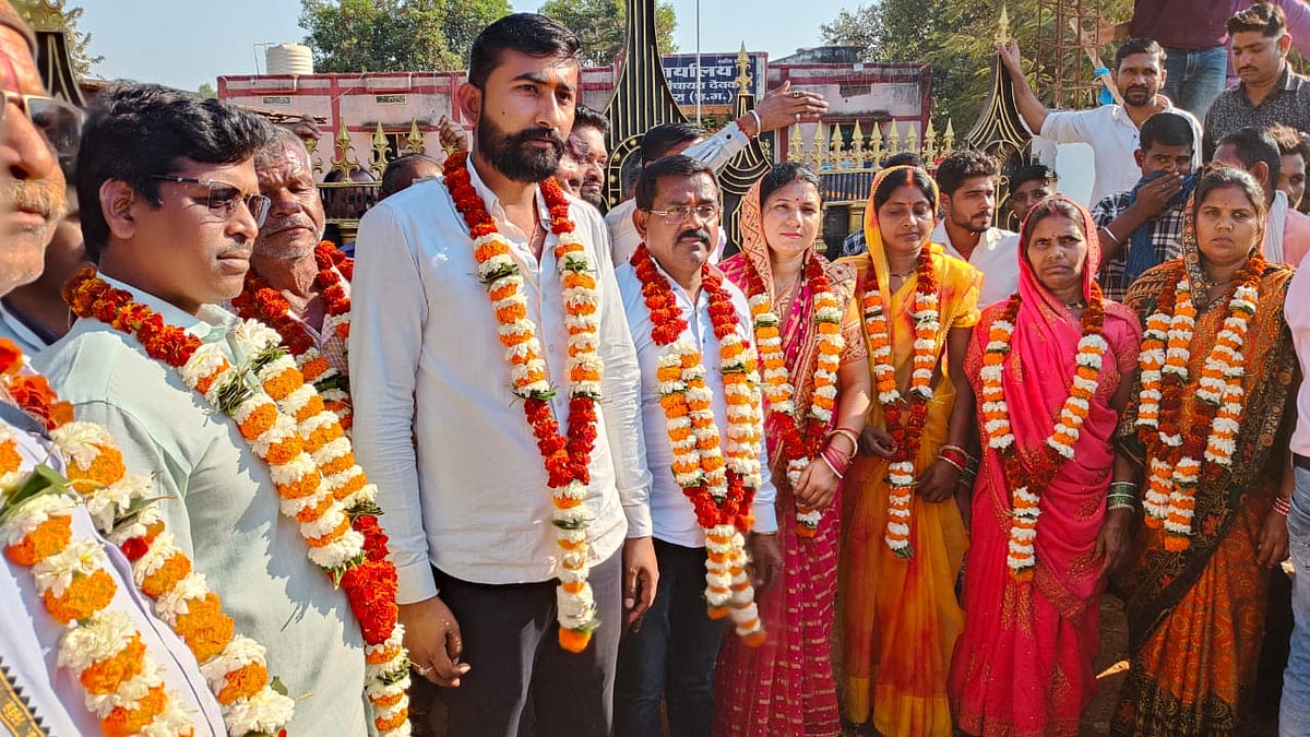 Disgruntled BJP, Congress leaders form 'Dukhi Aatma Party' ahead of ...