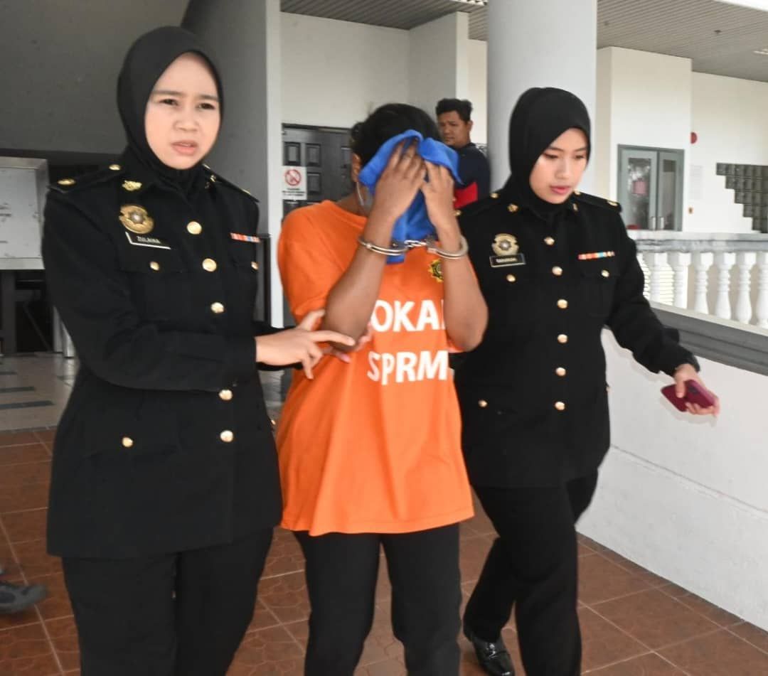 Former official in Melaka CM's Dept remanded for graft probe
