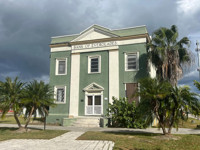 Everglades City historic bank building looking for state grants to ...