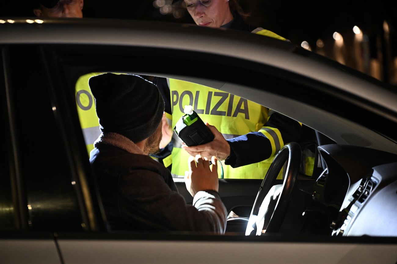 Castelfranco Veneto, positivo all’alcoltest chiama il padre per farsi ...