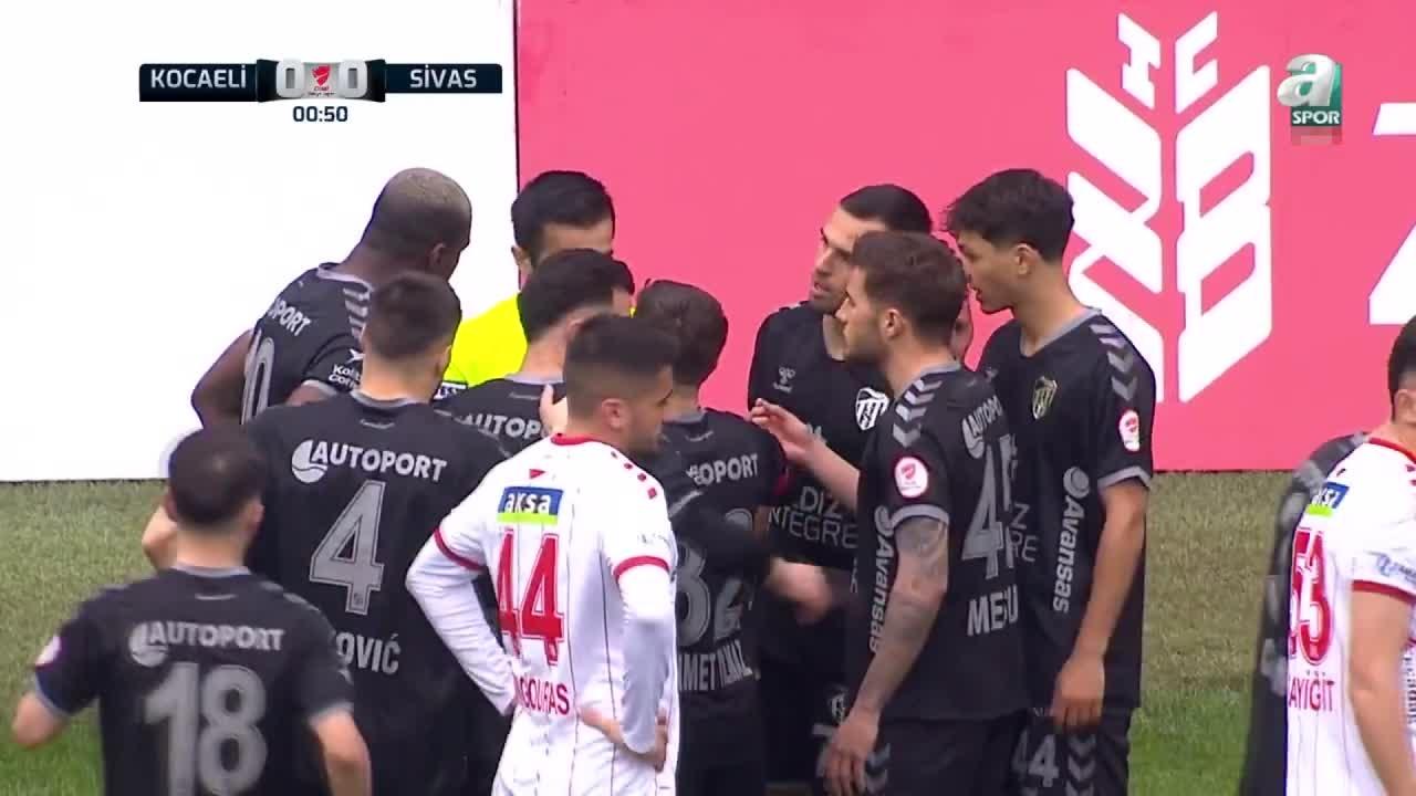 DEM Partili vekil polis kalkanını kırdı: Bana bak, amir misin nesin