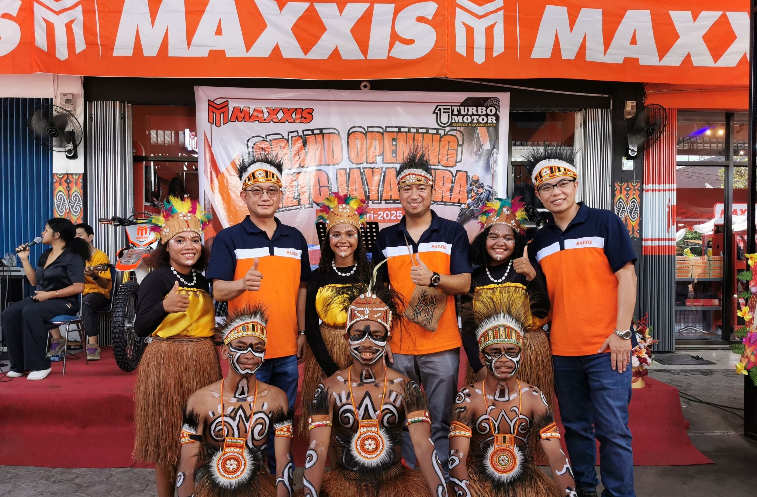 Maxxis Motorcycle Tire Center (M2TC) Pertama Buka di Jayapura, Papua