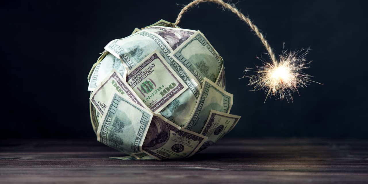 Trump has two strong options to defuse the U.S. debt time-bomb. He ...