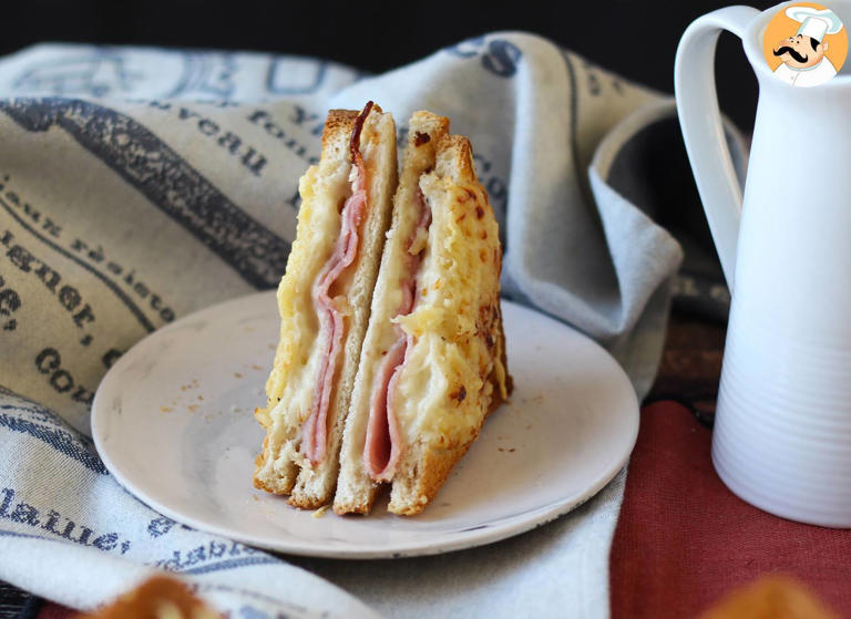 Croque monsieur feito na air fryer