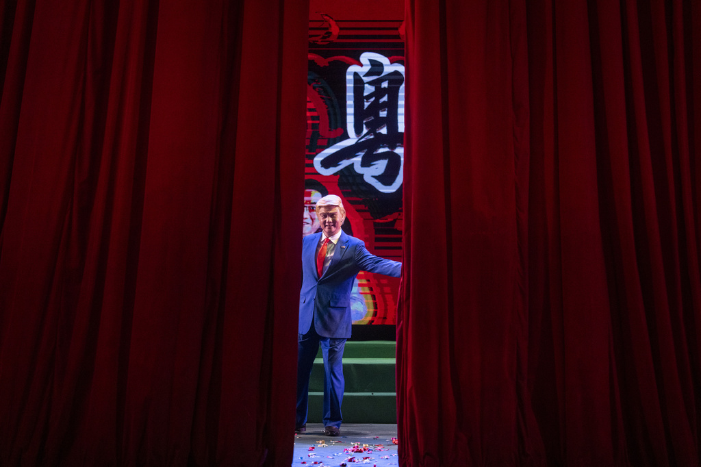 AP PHOTOS: In a modern twist to Cantonese opera, Trump sings in Chinese ...